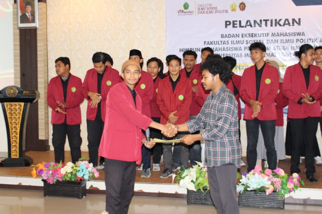 BEM FISIP dan HMPS Ilmu Pemerintahan UM Kendari Resmi Dilantik untuk ...